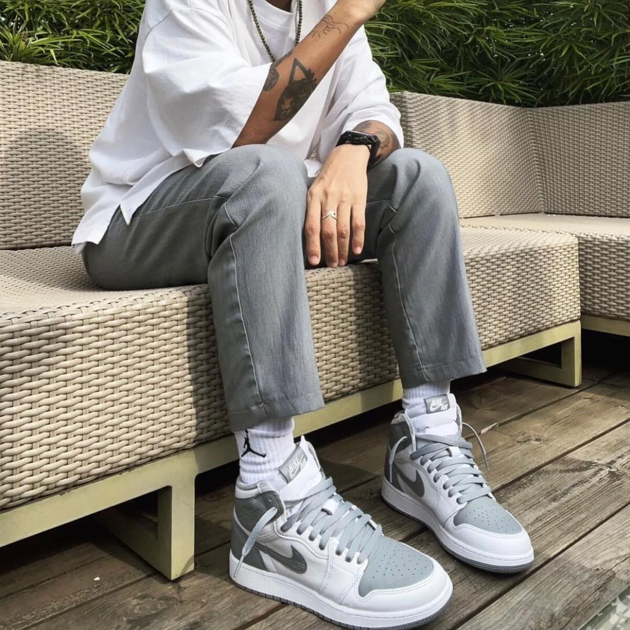 Giày Nike Air Jordan 1 Retro High White Stealth 555088-037