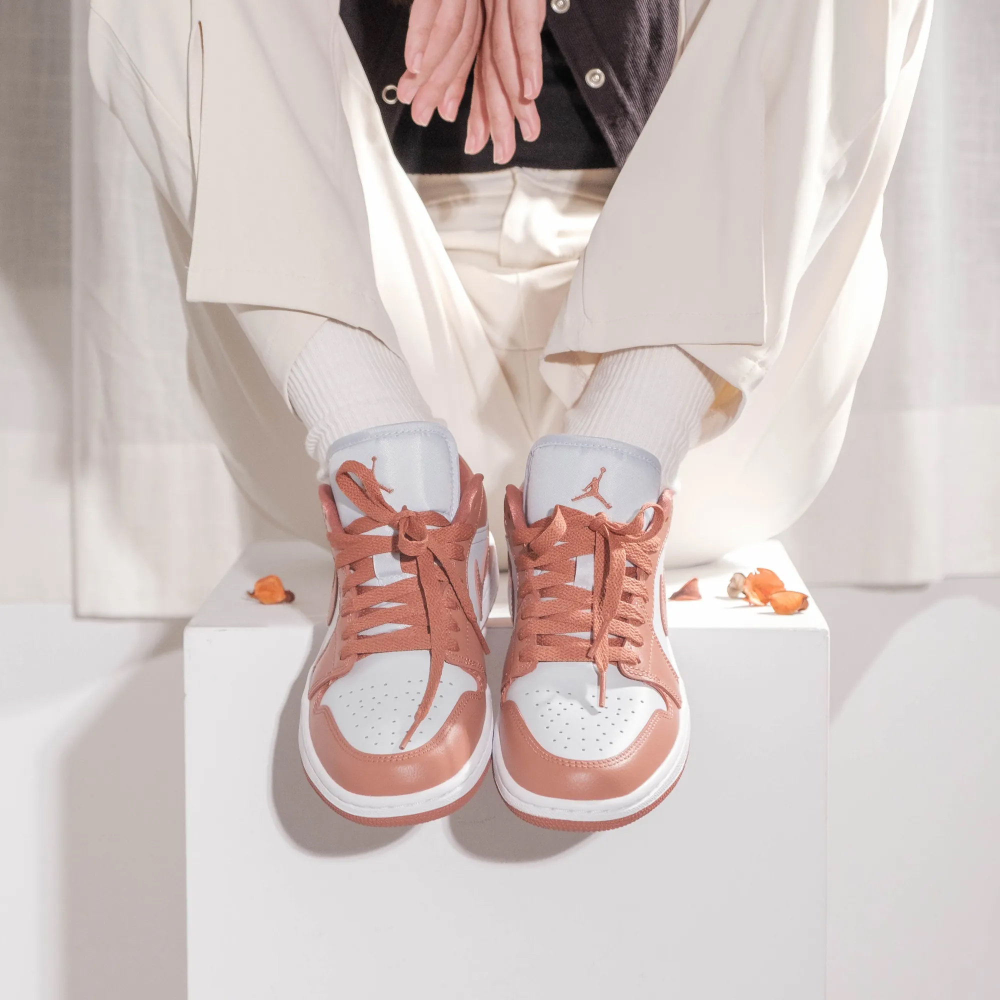 Giày Nike Air Jordan 1 Low Sky J Orange DC0774-080