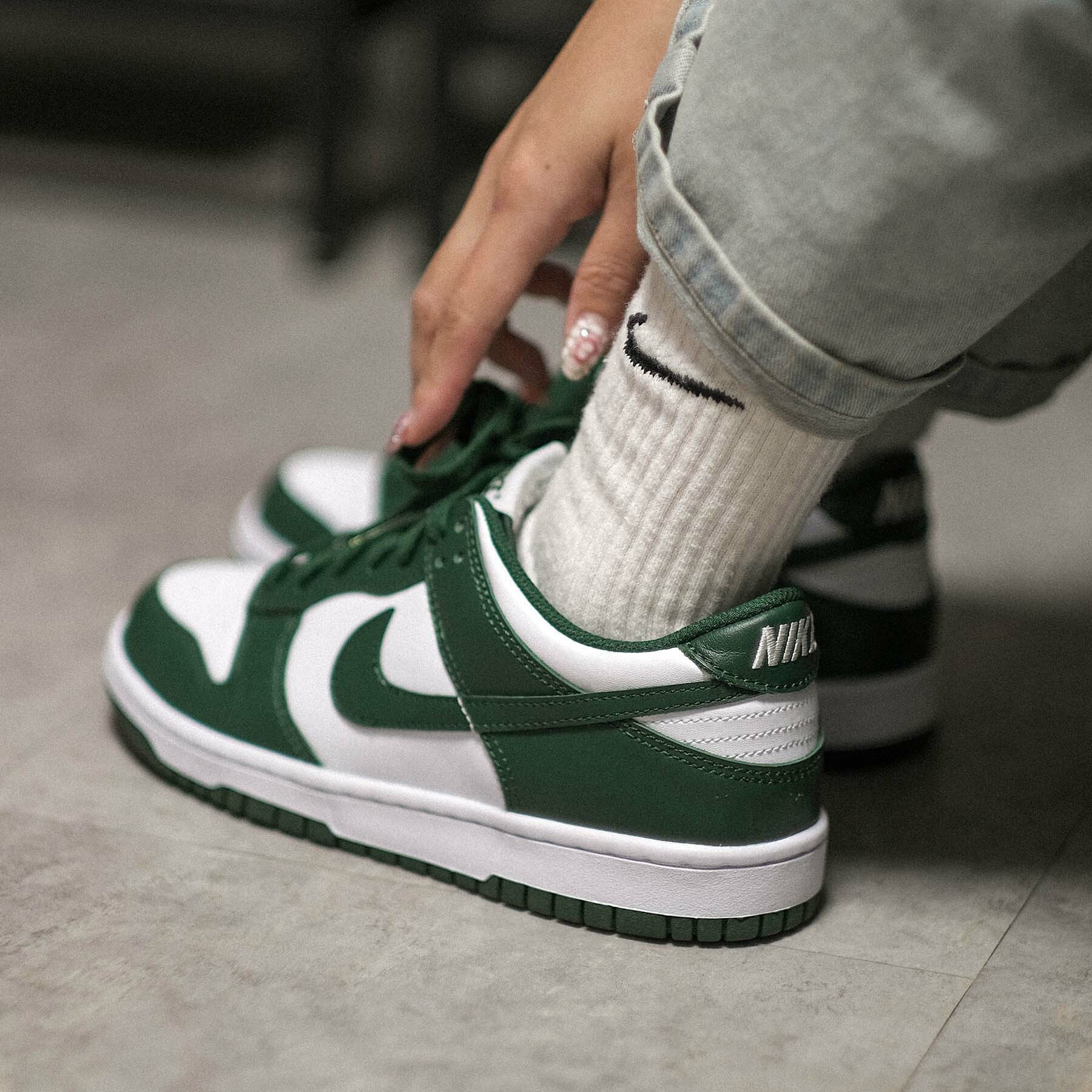 Giày Nike Dunk Low Michigan State Green CW1590-102
