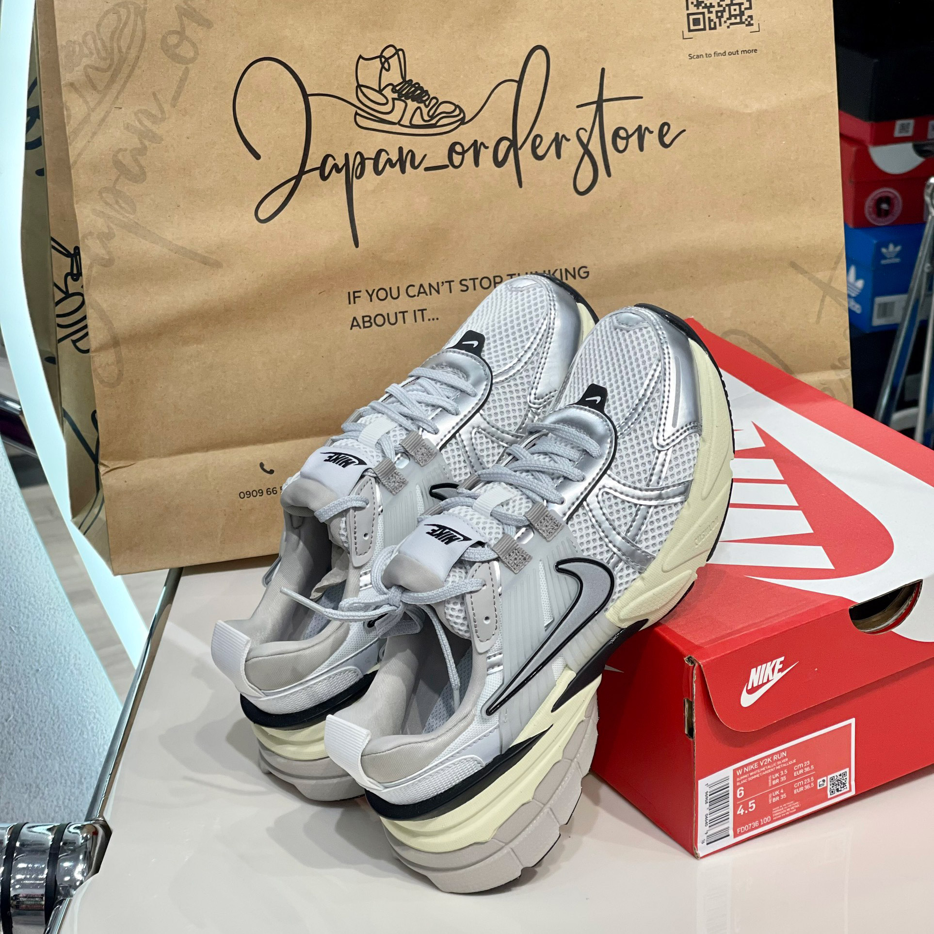 Giày Nike V2K Run Summit White Metallic Silver FD0736-100