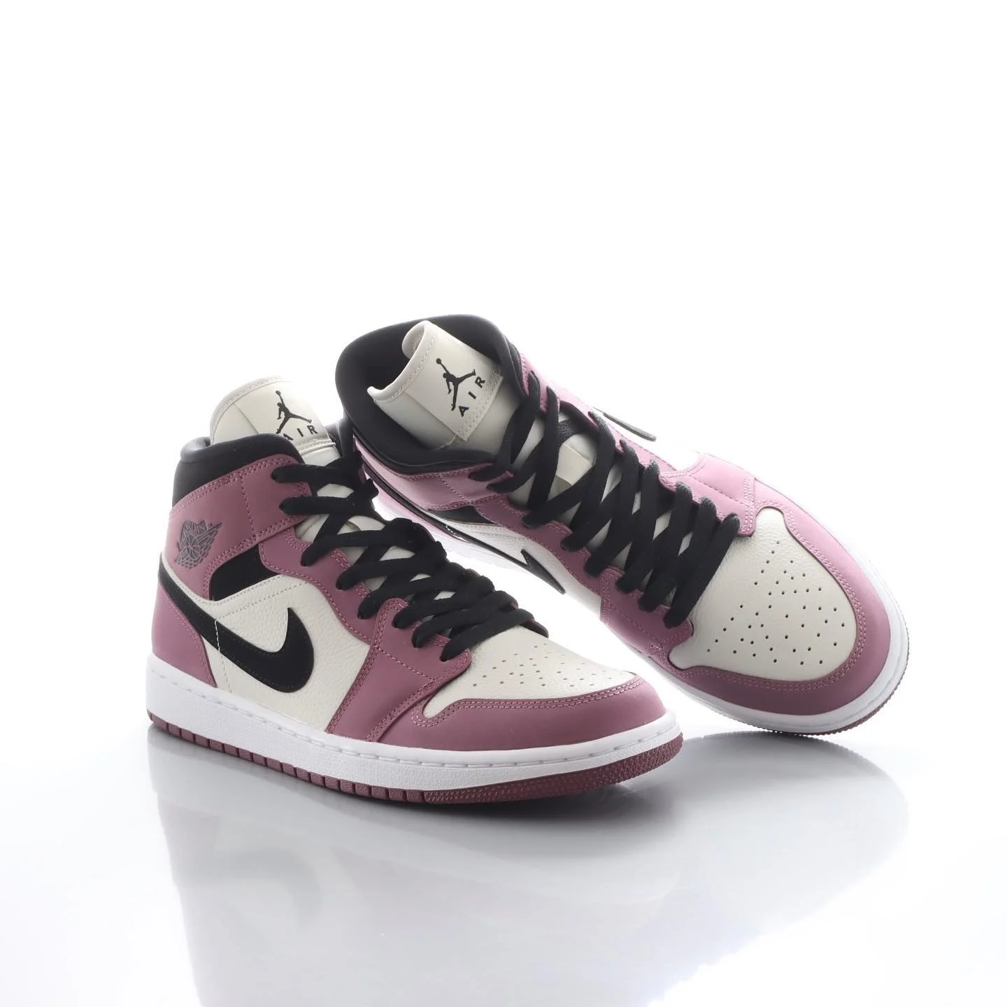 Nike Air Jordan 1 Mid Appears in Berry Pink DC7267 500