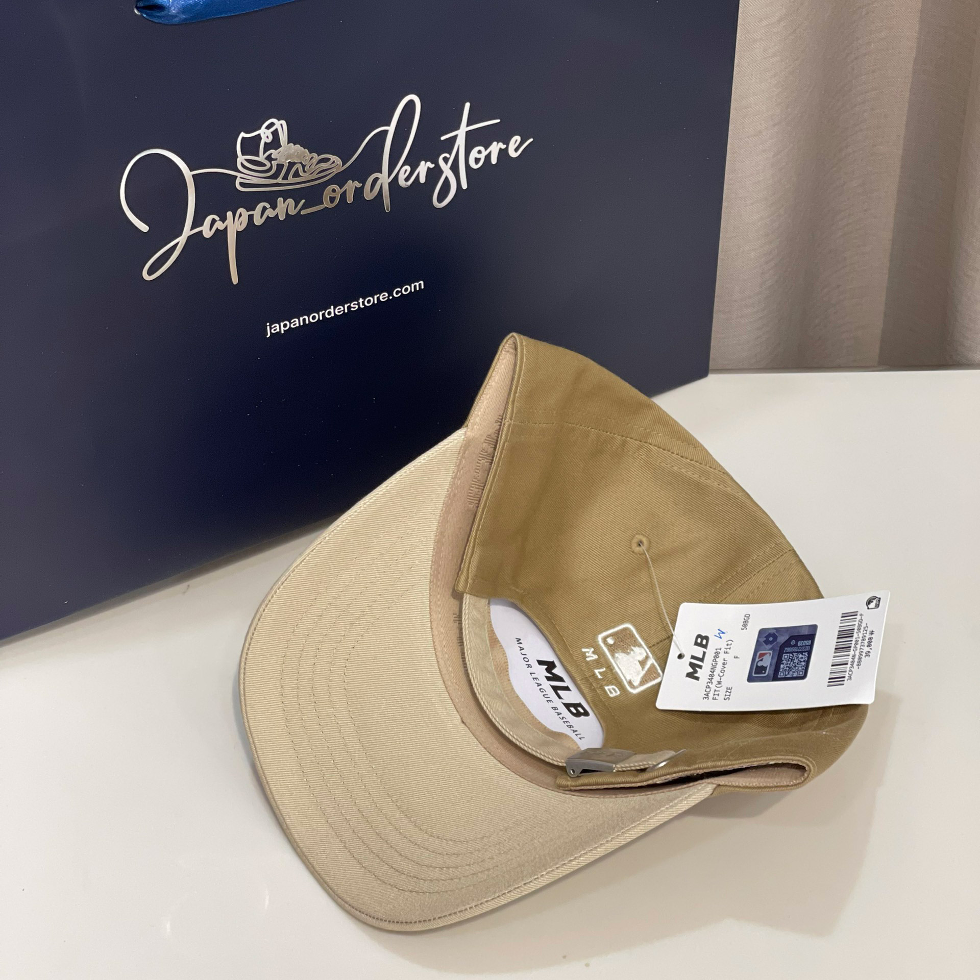 Nón MLB Varsity Beige New York Yankees 3ACP3404N-50BGD