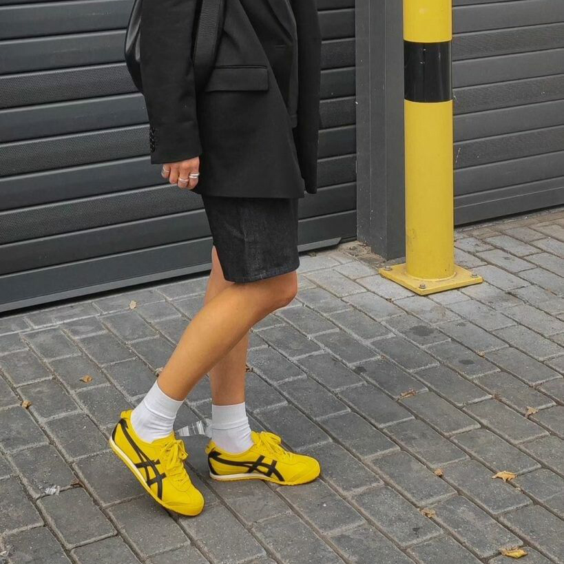 Giày Onitsuka Tiger Mexico 66 Black Yellow 1183C102-751