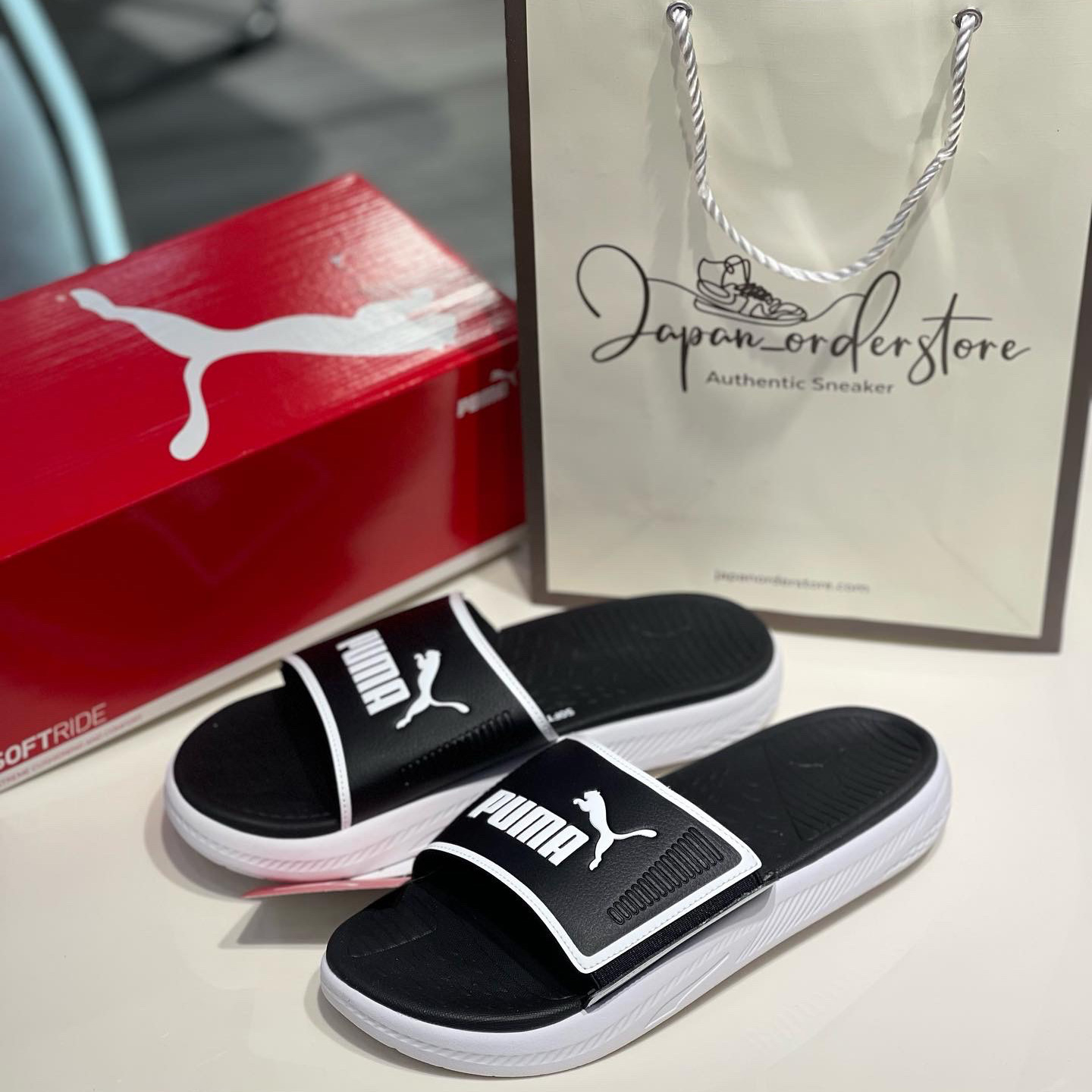 Dép Puma Softride Slide White Black 382111-01