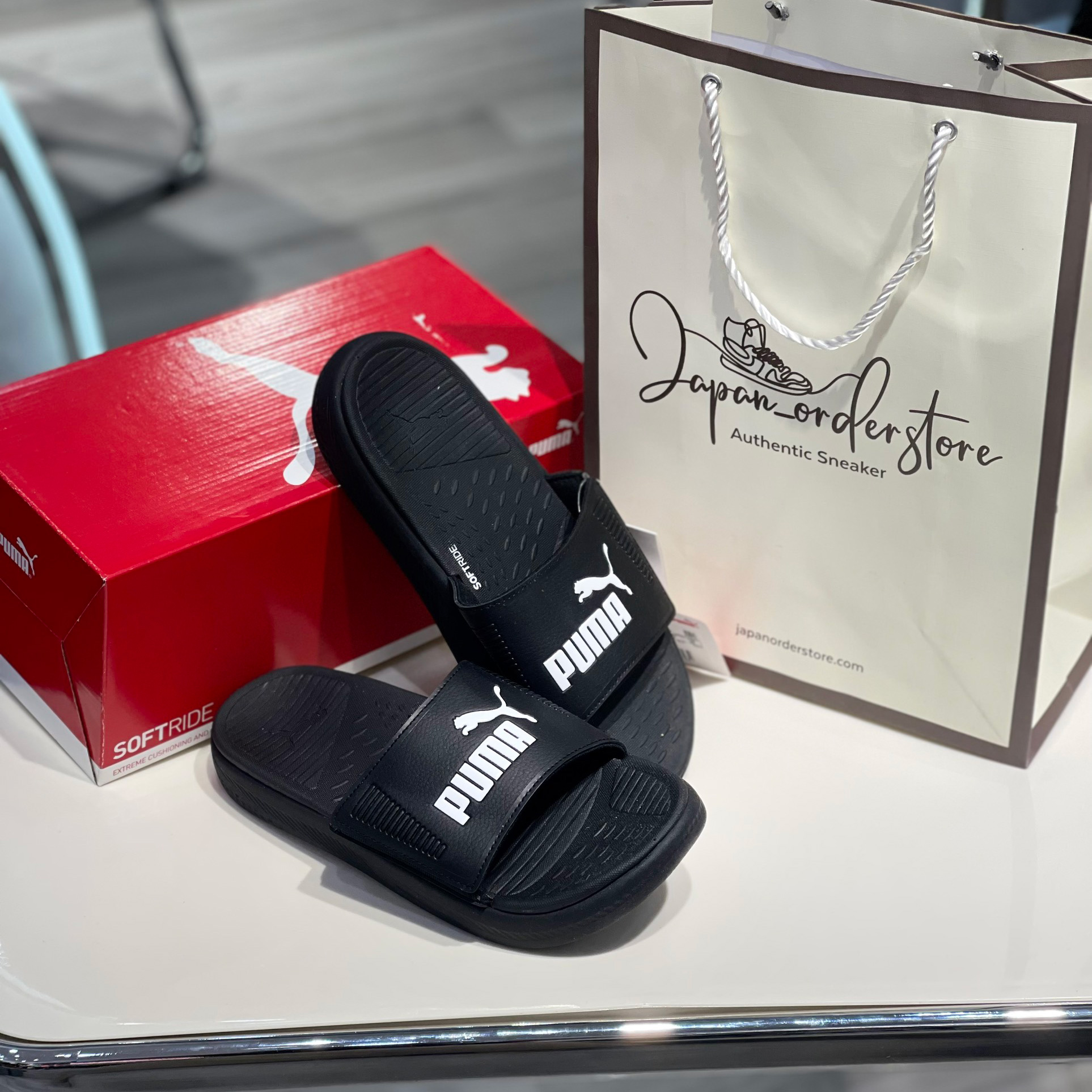 Dép Puma Softride Slide White Black 382111-08