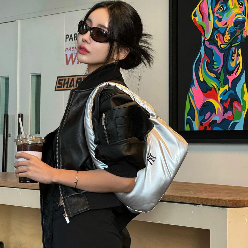 Túi MLB Luxleisure Nylon Hobo New York 3ABQS044N-50SIS