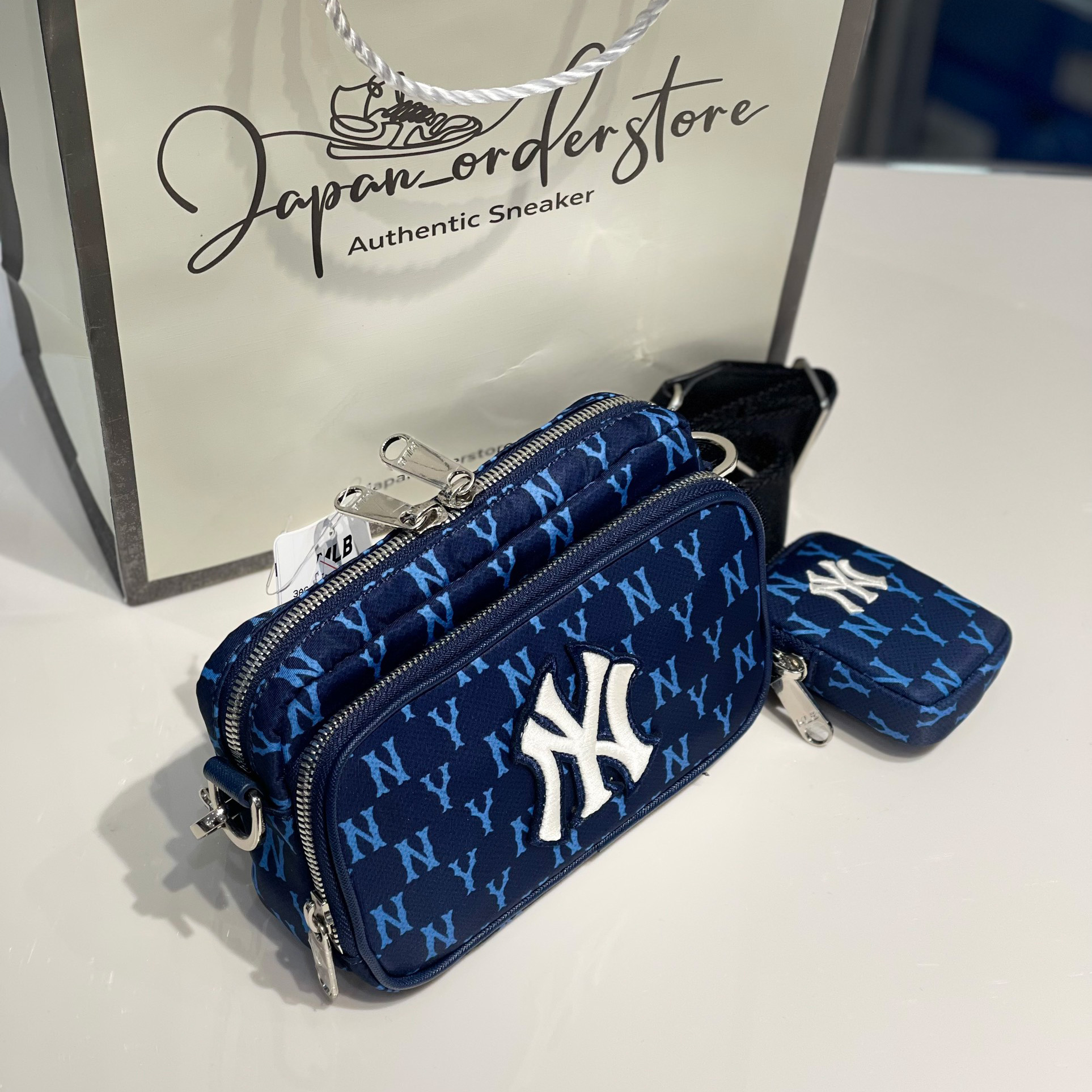 Túi MLB Monogram Dark Navy New York Yankees 3ACRS012N-50NYL
