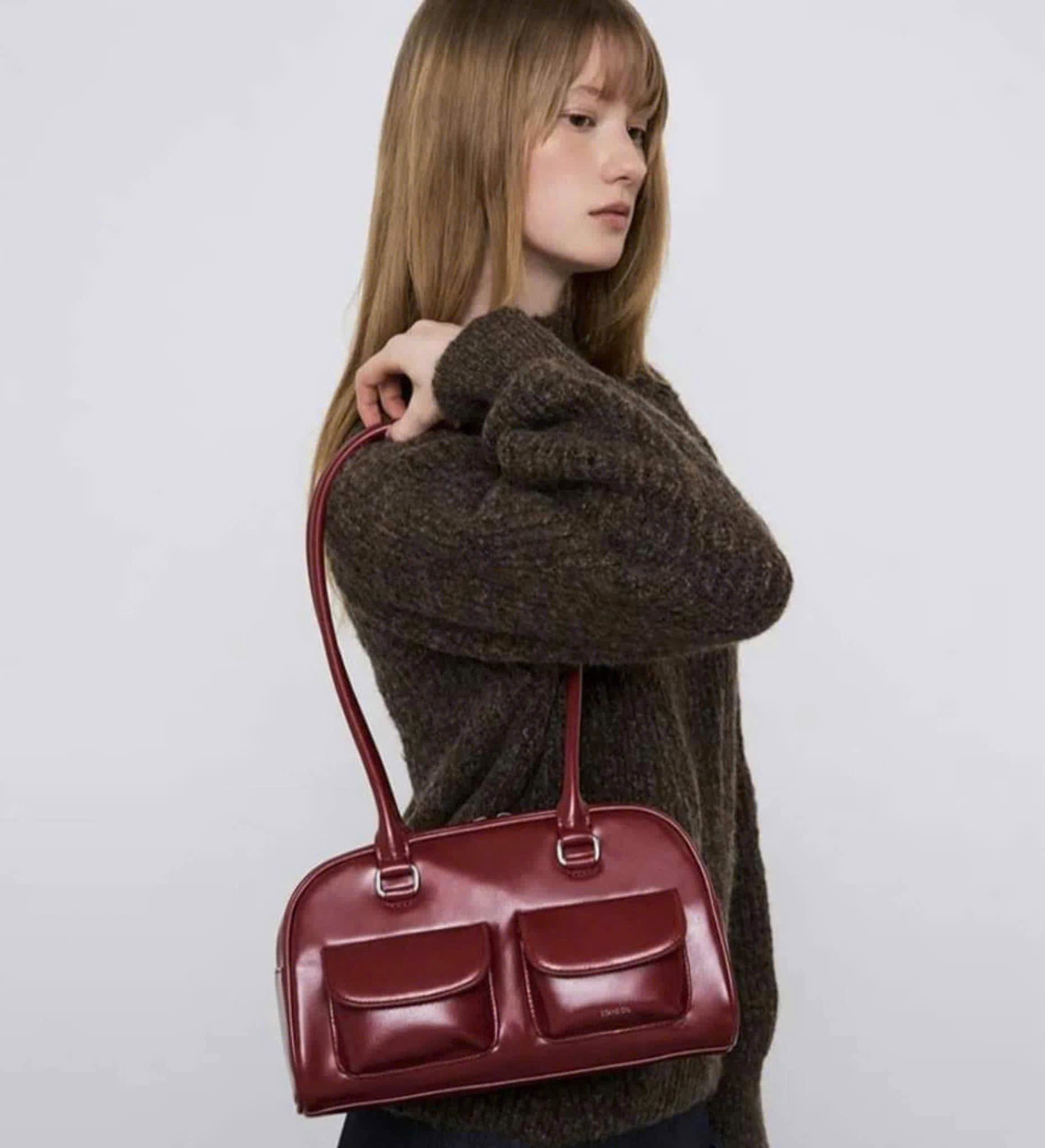 Túi Stand Oil Ruby Red Chubby Bag chính hãng