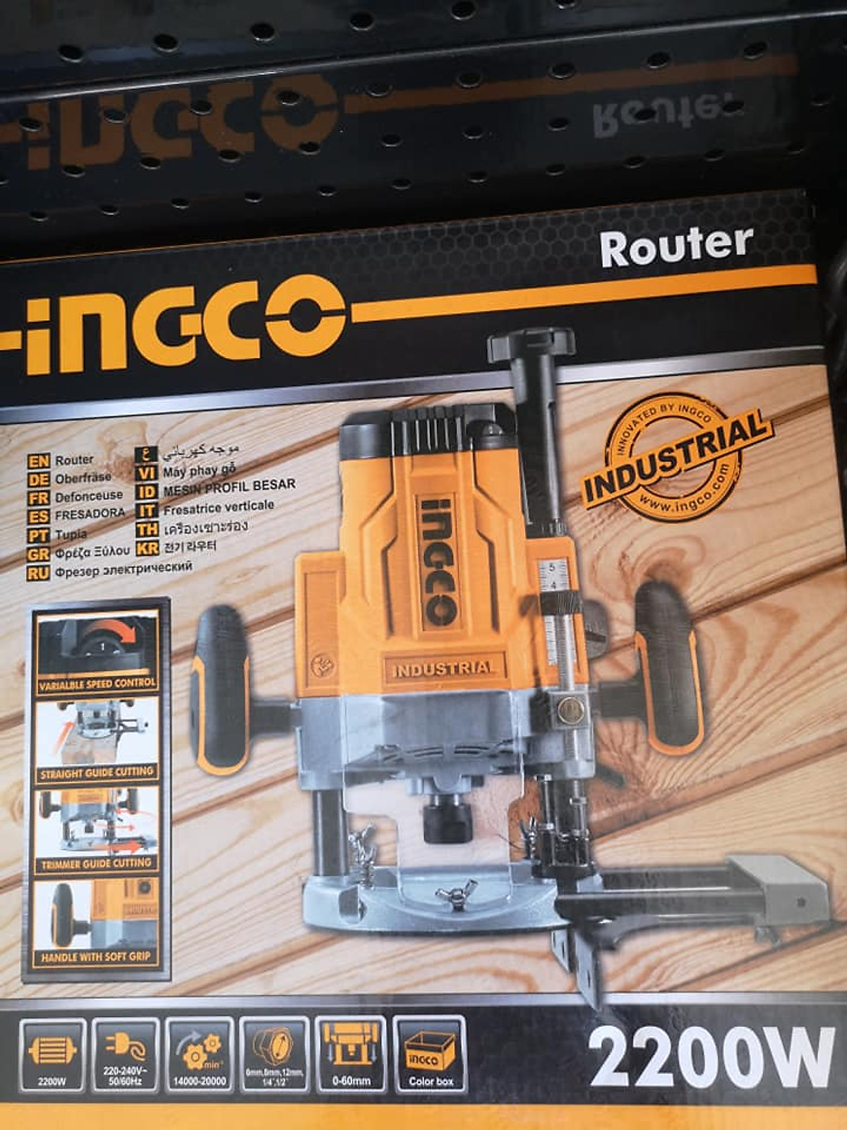 Máy phay gỗ INGCO RT22008 2200W chính hãng