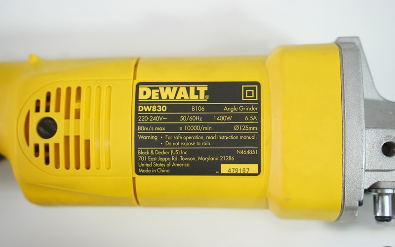 Máy mài góc Dewalt DW830-B1 125MM | Mỹ Hưng