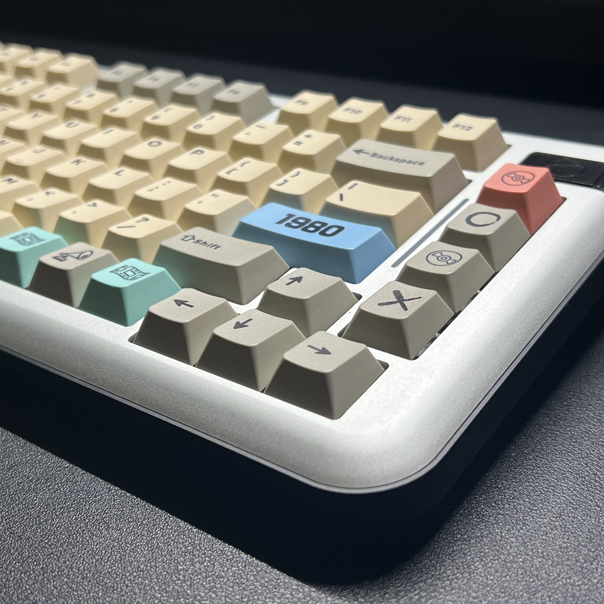 Bộ keycap Retro 1980 | Kicap
