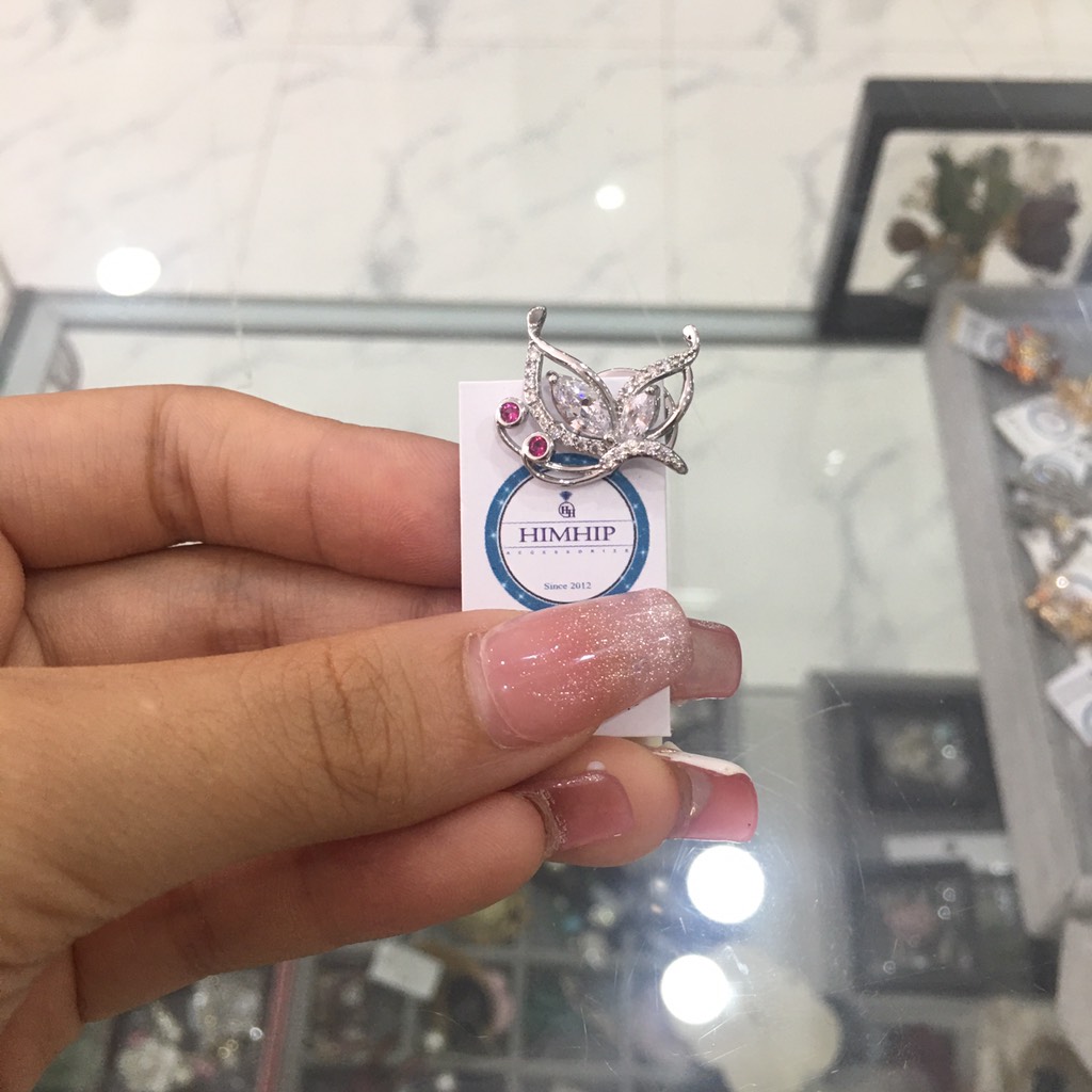 Pin cài cúc áo bướm phale râu hồng lấp lánh 2*1.5cm