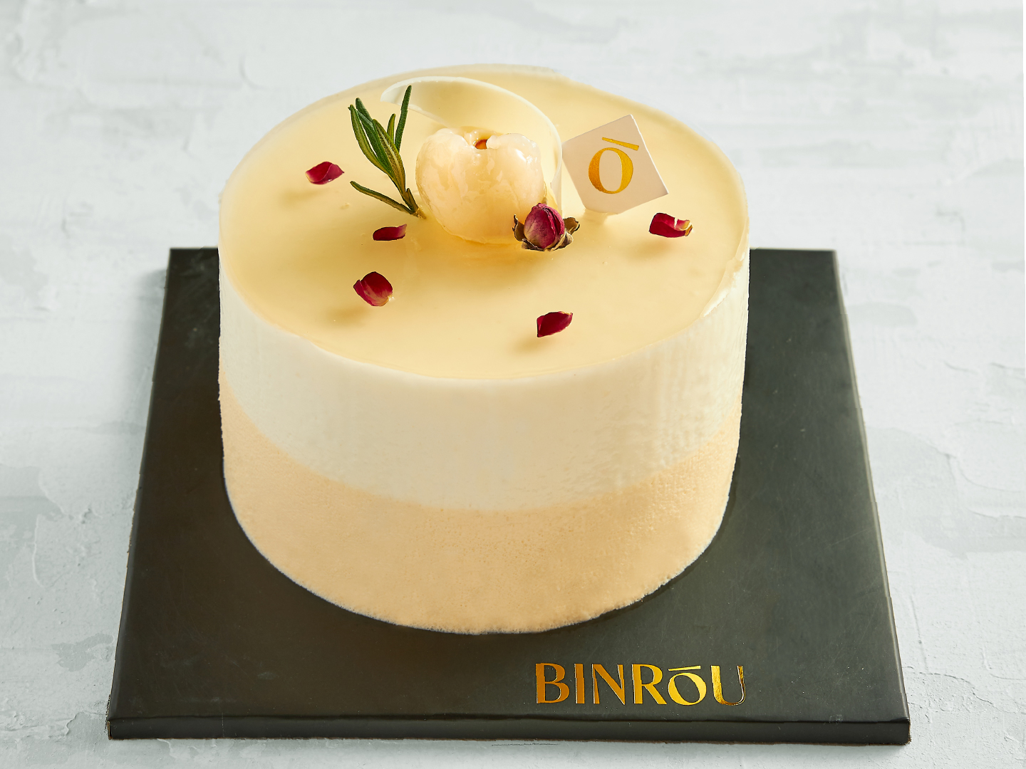 MOUSSE VẢI | Tiệm bánh Binrou