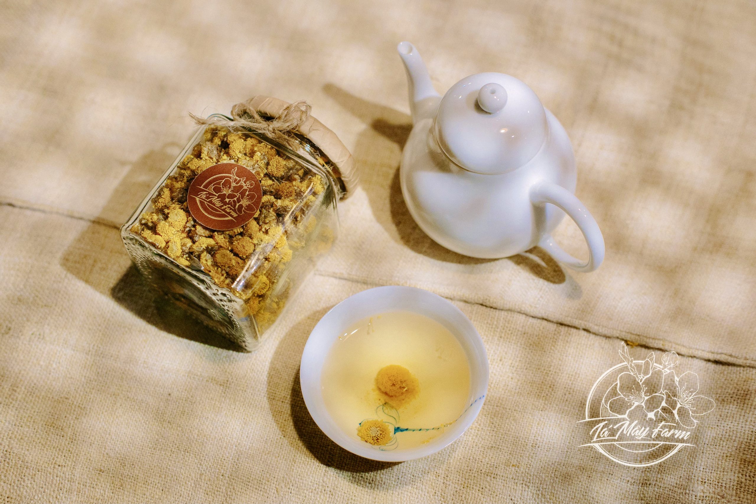 Trà Cúc Chi 200ml - Lá Mây Farm