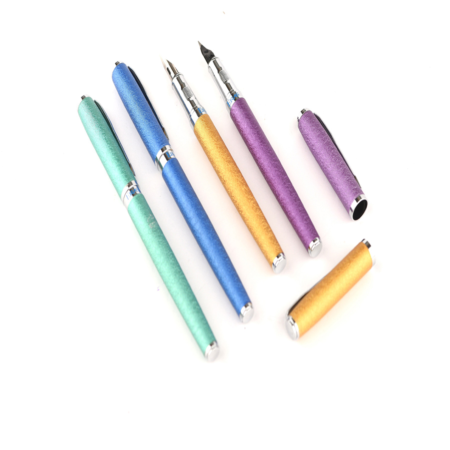 Bút Máy Ngòi Lá Tre Eras E018