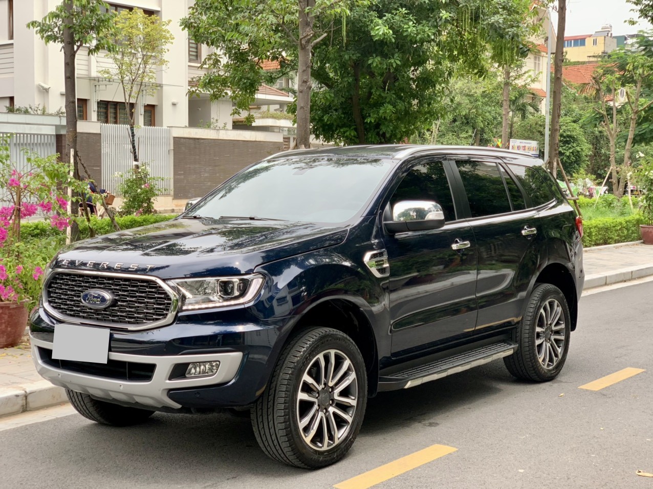Ford Everest Titanium 2.0L 4x2 AT 2022 màu xanh (đã bán) | Ecoauto ...