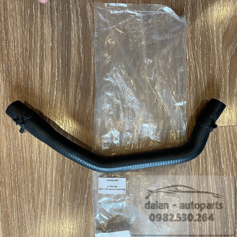 Ống nước vào két giải nhiệt dầu hộp sô Ford Ranger Mazda BT50 ...
