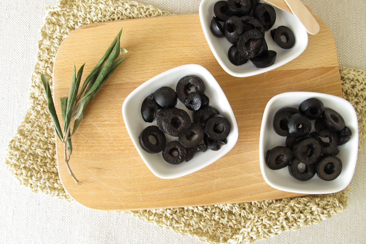 Quả OLiu Đen Cắt Lát Tây Ban Nha 3KG