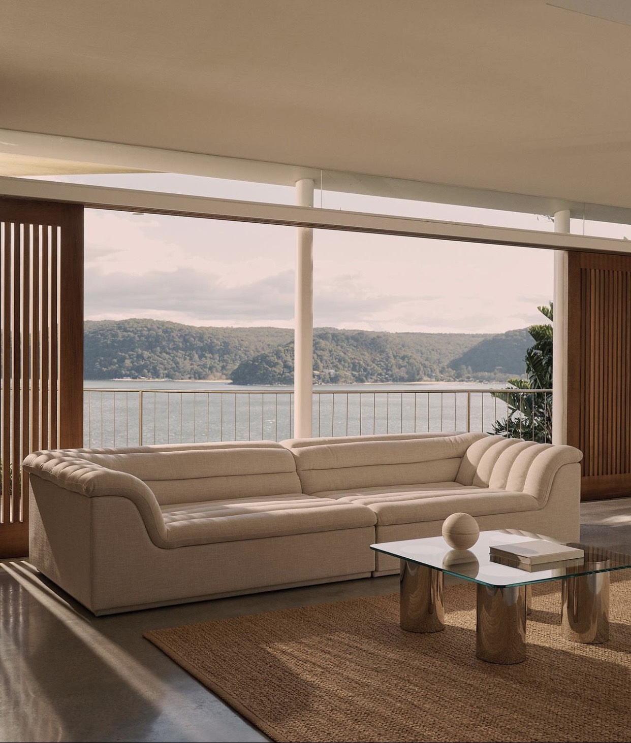 FLOAT SOFA | Espace Interior