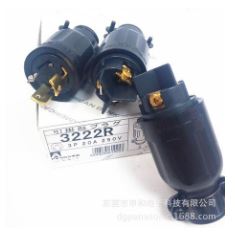 Phích cắm cao su chấu khóa American Denki 3222R - honghavina.com