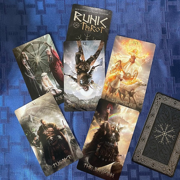 Runic Tarot Deck | Potamako