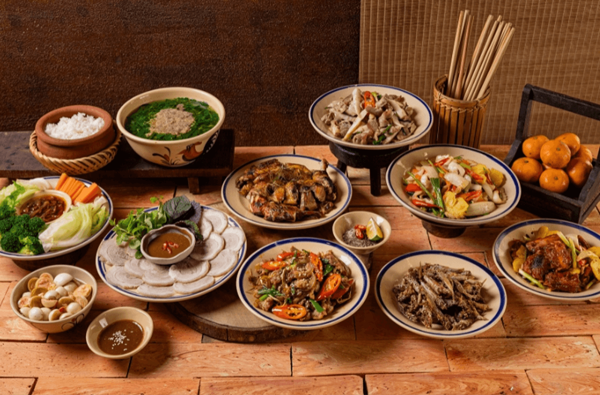 Phố Cổ Hoa Lư: Giá Vé Tham Quan, Giờ Mở Cửa Và Thông Tin Mới Nhất | Tam ...