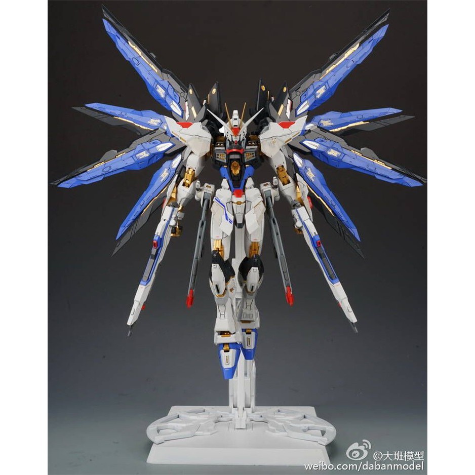 Mô Hình Lắp Ráp Gundam Daban MG Strike Freedom Ver MB 8802 kèm Base và ...