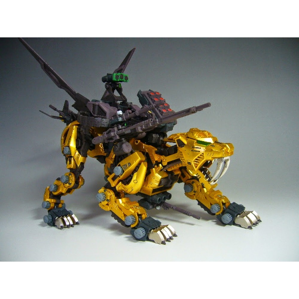 Mô hình lắp ráp 1/72 Zoids Saber Tiger Gold