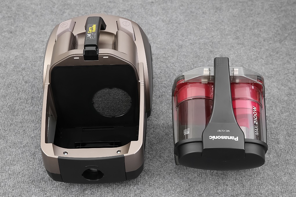 Máy hút bụi Panasonic 2100W MC-CL787TN49 - Chính hãng