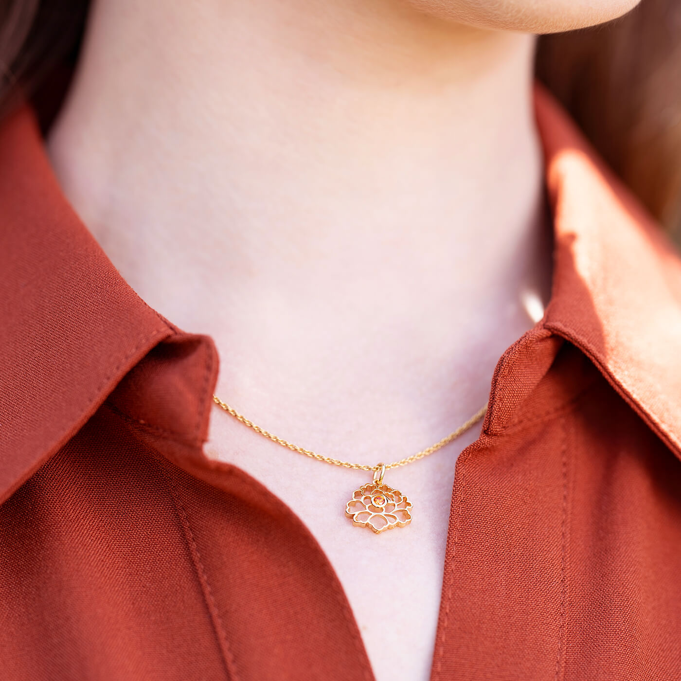 Charm Hoa Nhà Đường - Đá cam