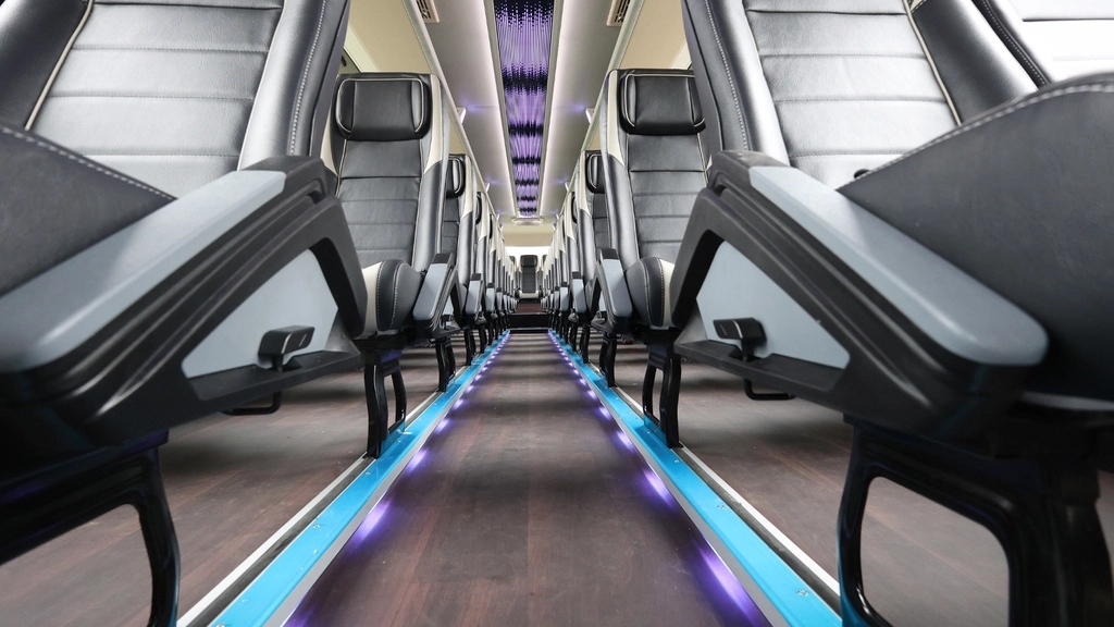 Phan Văn Travel Chính Thức Đưa Thaco Cruiser Vào Hoạt Động