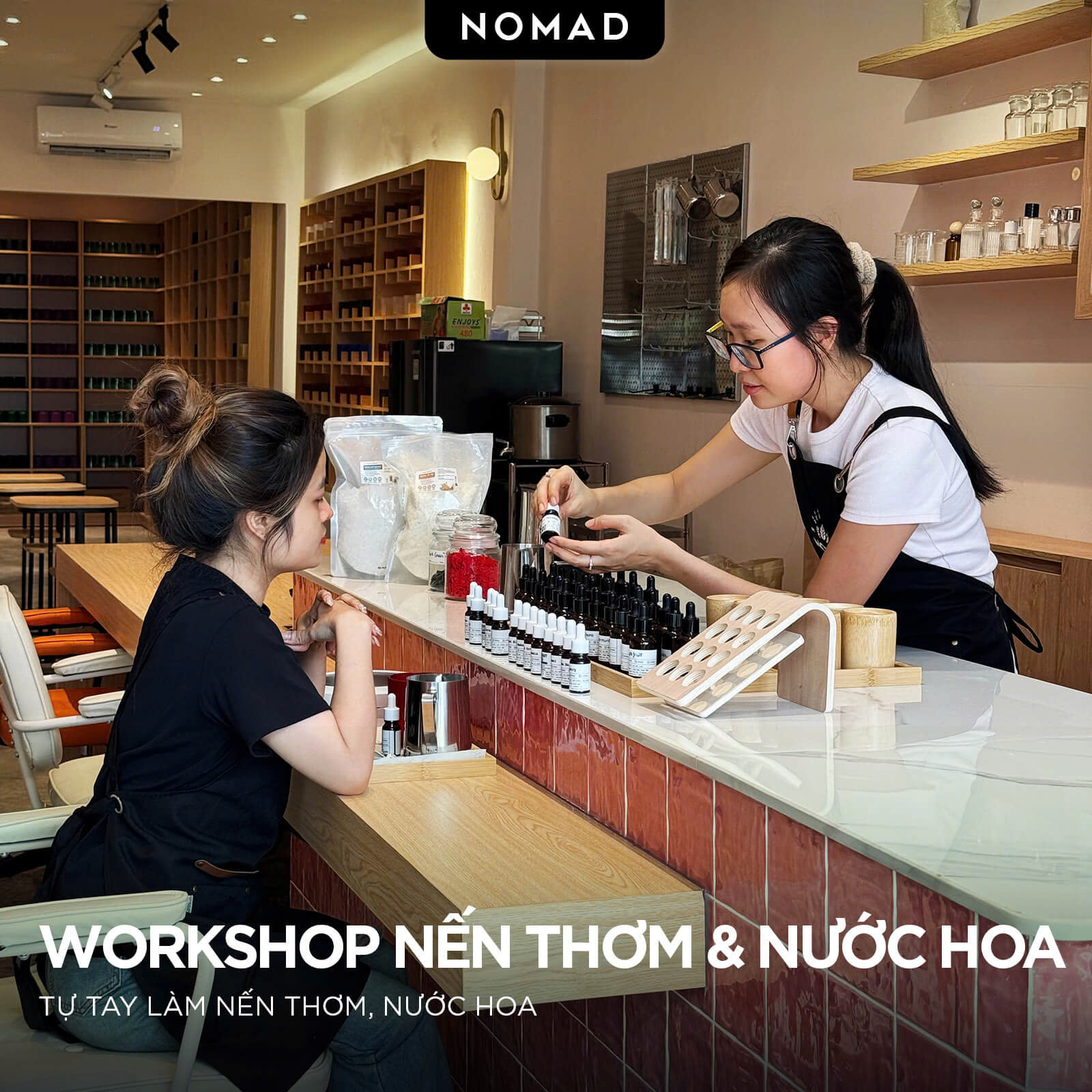 Nến Thơm Nomad Signature Scented Candle - Evergreen | Nomad Perfumery