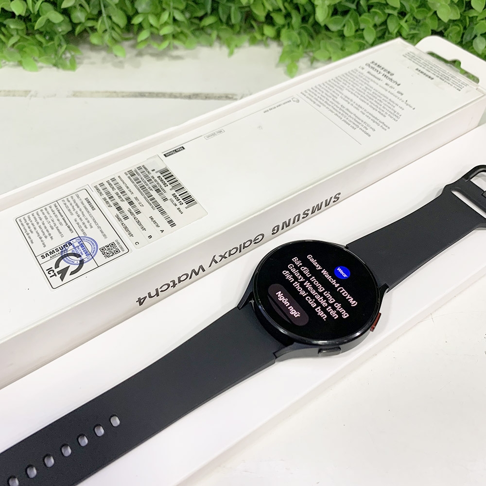 Thanh lý đồng hồ Samsung Galaxy Watch 4 44mm LTE likenew | Techwear.VN