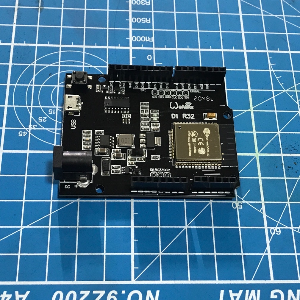 Module Wemos D1 ESP32 WiFi Bluetooth 4MB Flash mở rộng Cho Arduino ...