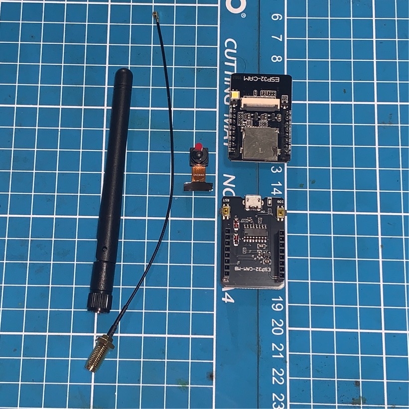 Module ESP Cam WiFi Bluetooth Camera OV2640 2MP +đế + anten | Giải Pháp ...