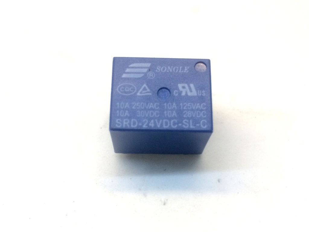 Relay 24V-10A 5 chân xanh | Giải Pháp Chung