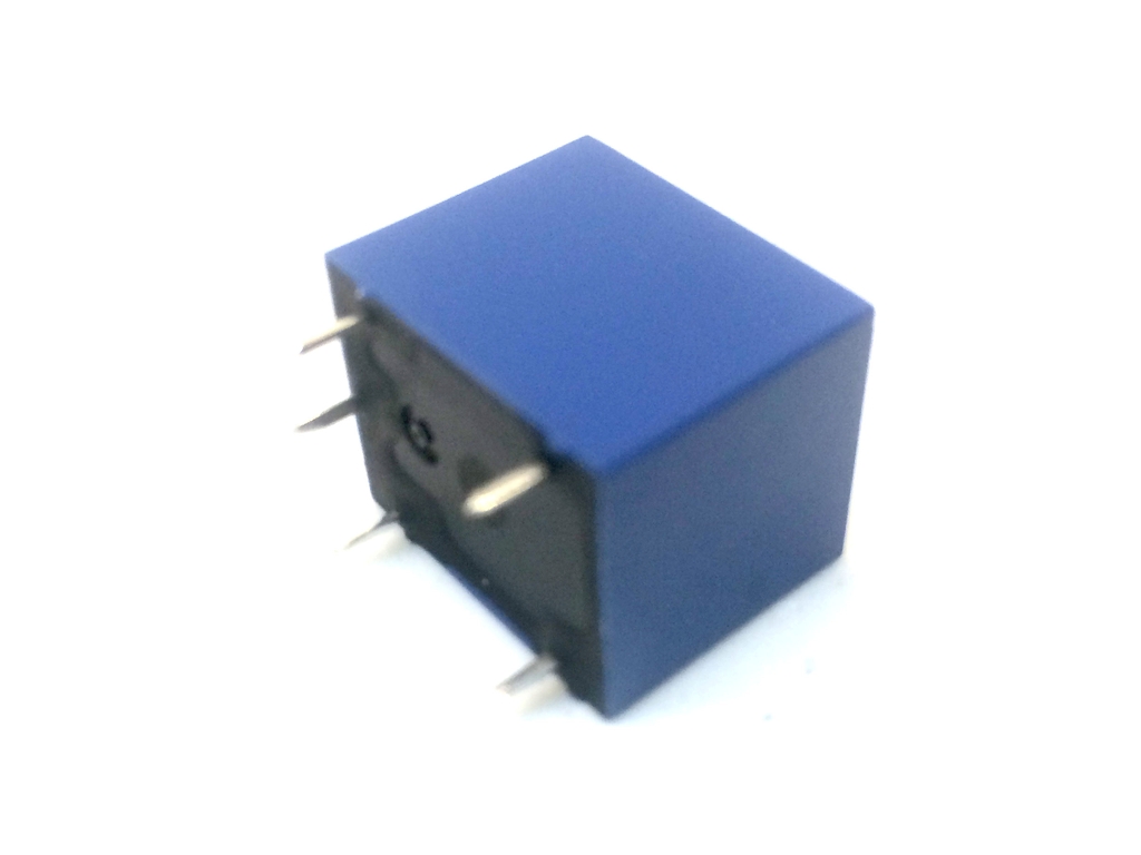 Relay 24V-10A 5 chân xanh | Giải Pháp Chung