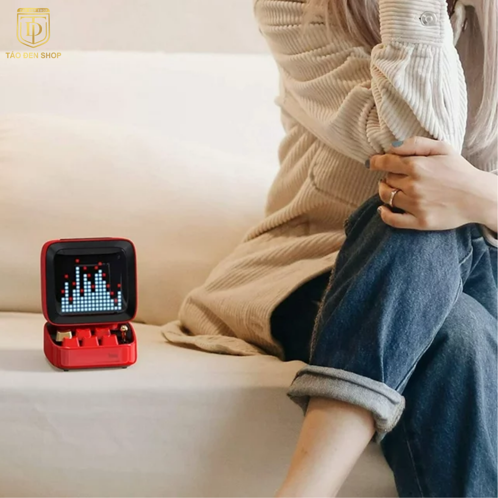 Divoom Ditoo Plus Red Chính Hãng - Giá Tốt Tại Táo Đen Shop