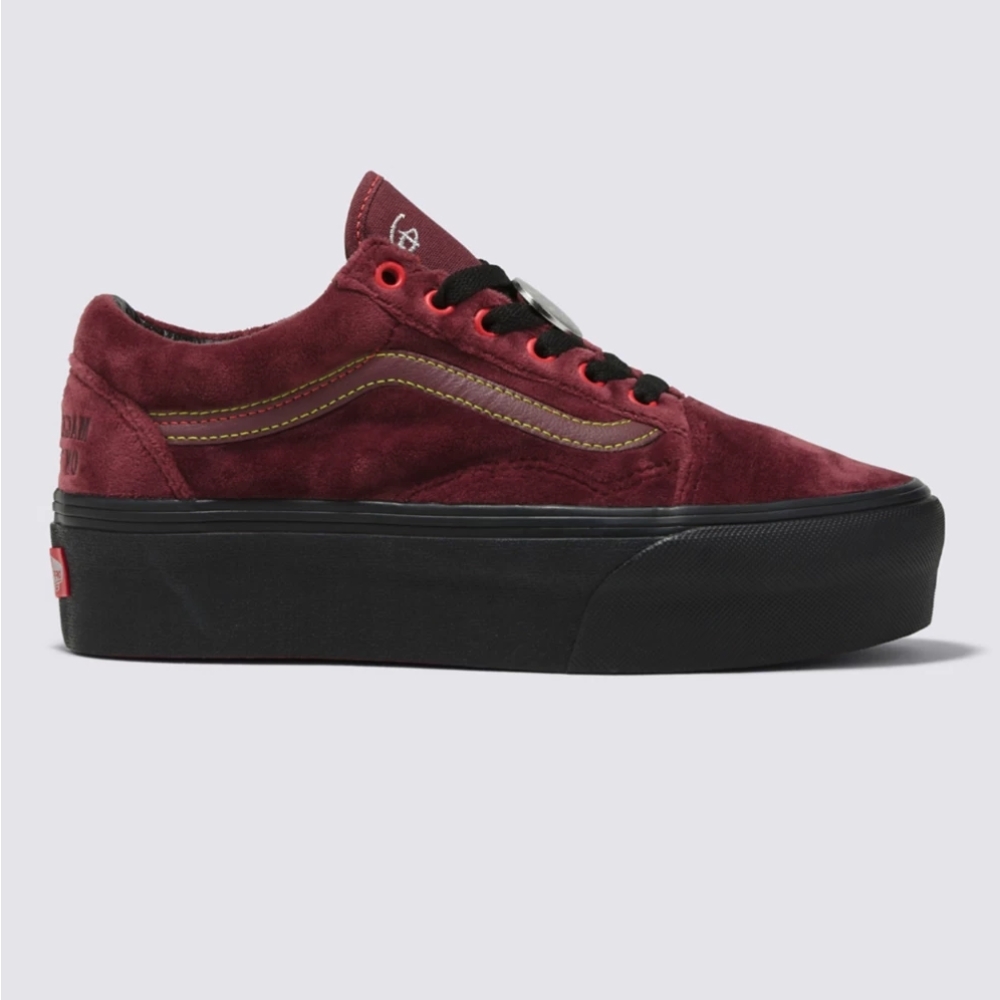 Vans Việt Nam Giày Vans Old Skool Stackform X Disney Red Vn0009pz4ta
