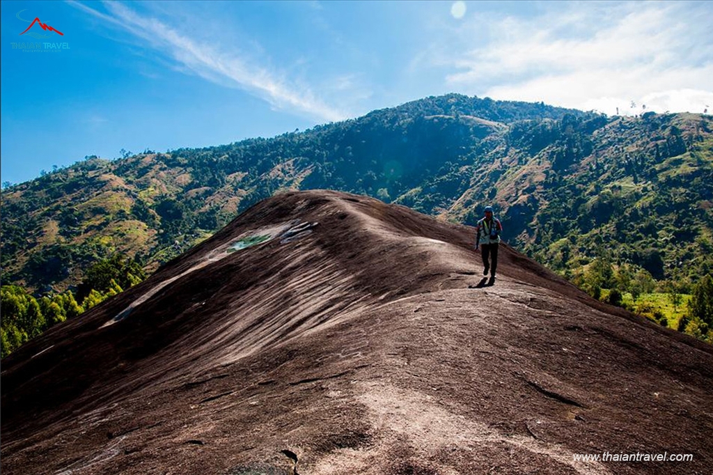 Núi đá voi Yang Tao - Tour Tây Nguyên 4N3Đ - THÁI AN TRAVEL