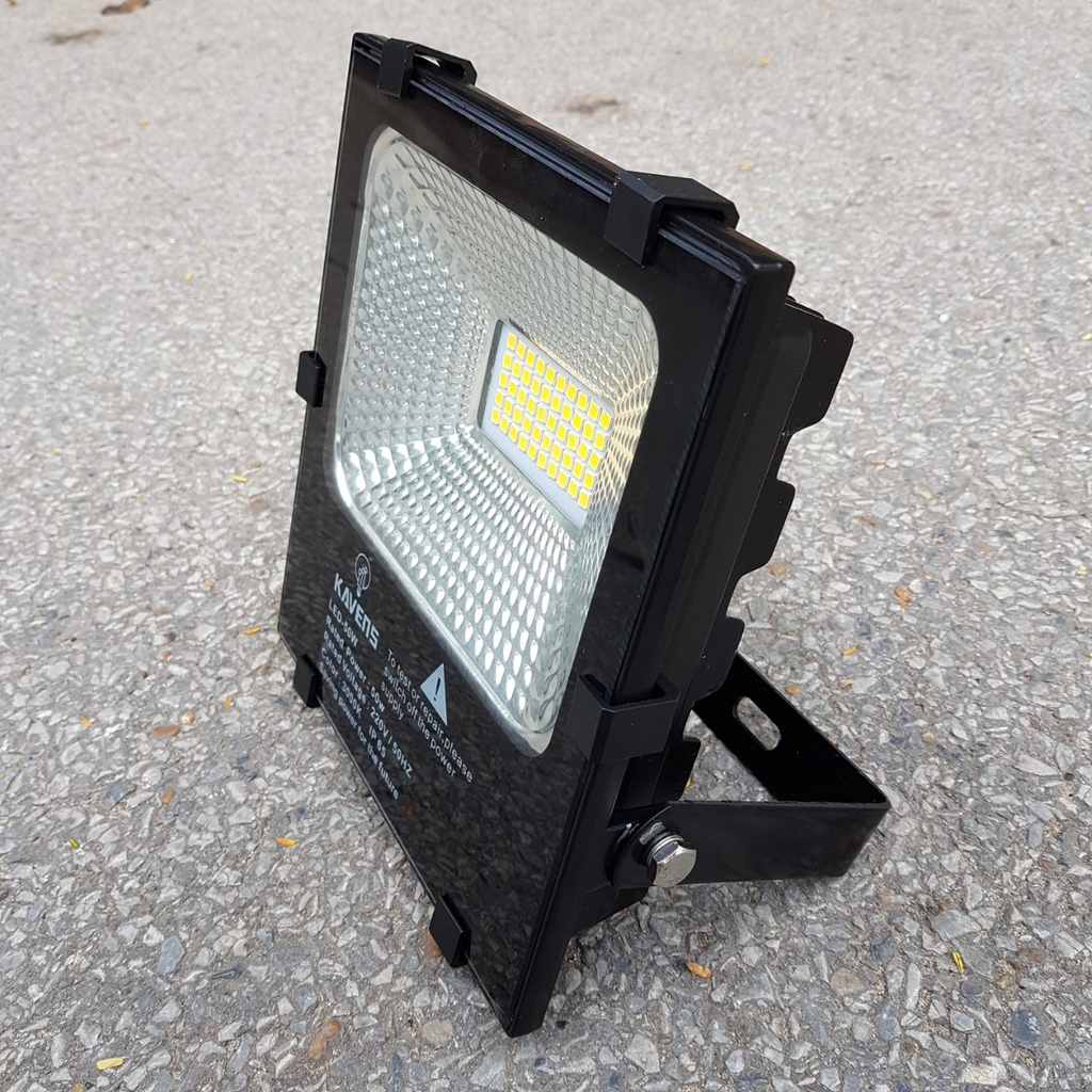 Pha Led SL 50W Công ty TNHH sản xuất thương mại HT Lighting Việt Nam