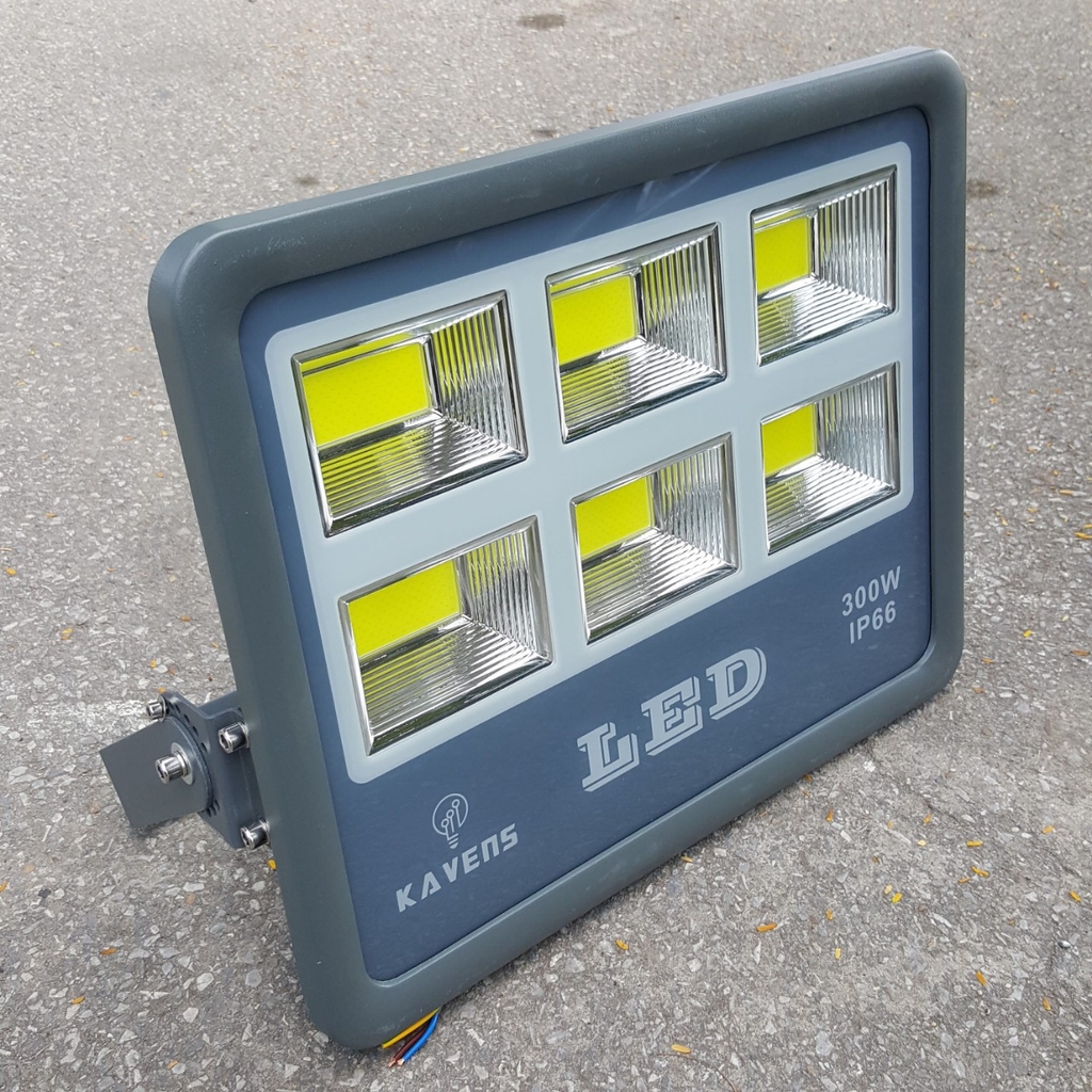 Đèn pha led 300W Công ty TNHH sản xuất thương mại HT Lighting Việt Nam