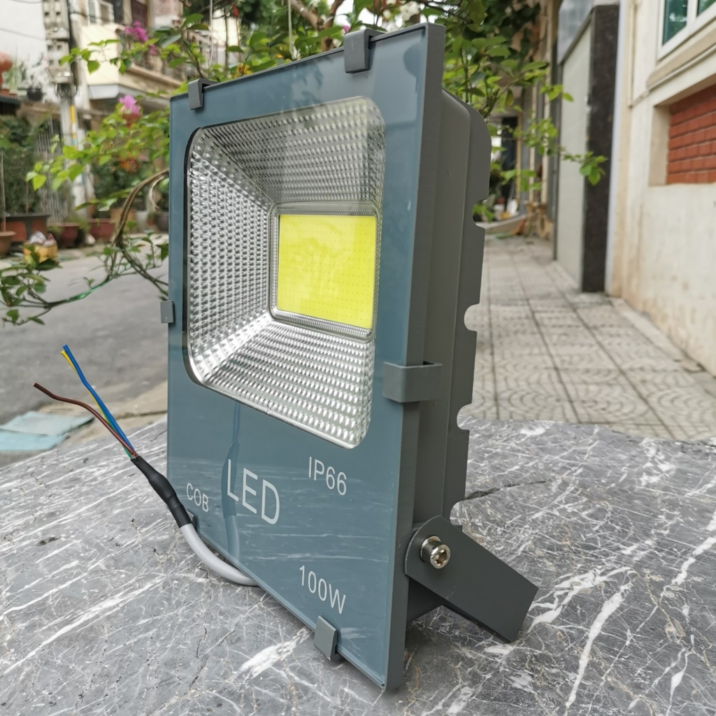 Đèn pha Led COB 100W Công ty TNHH sản xuất thương mại HT Lighting Việt Nam