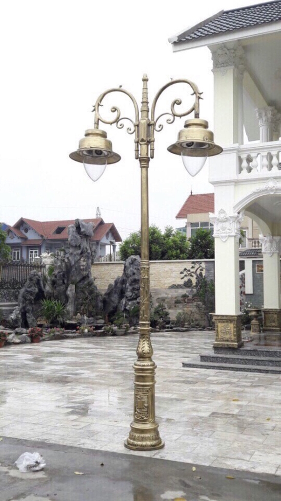 Cột đèn đế Ý Công ty TNHH sản xuất thương mại HT Lighting Việt Nam