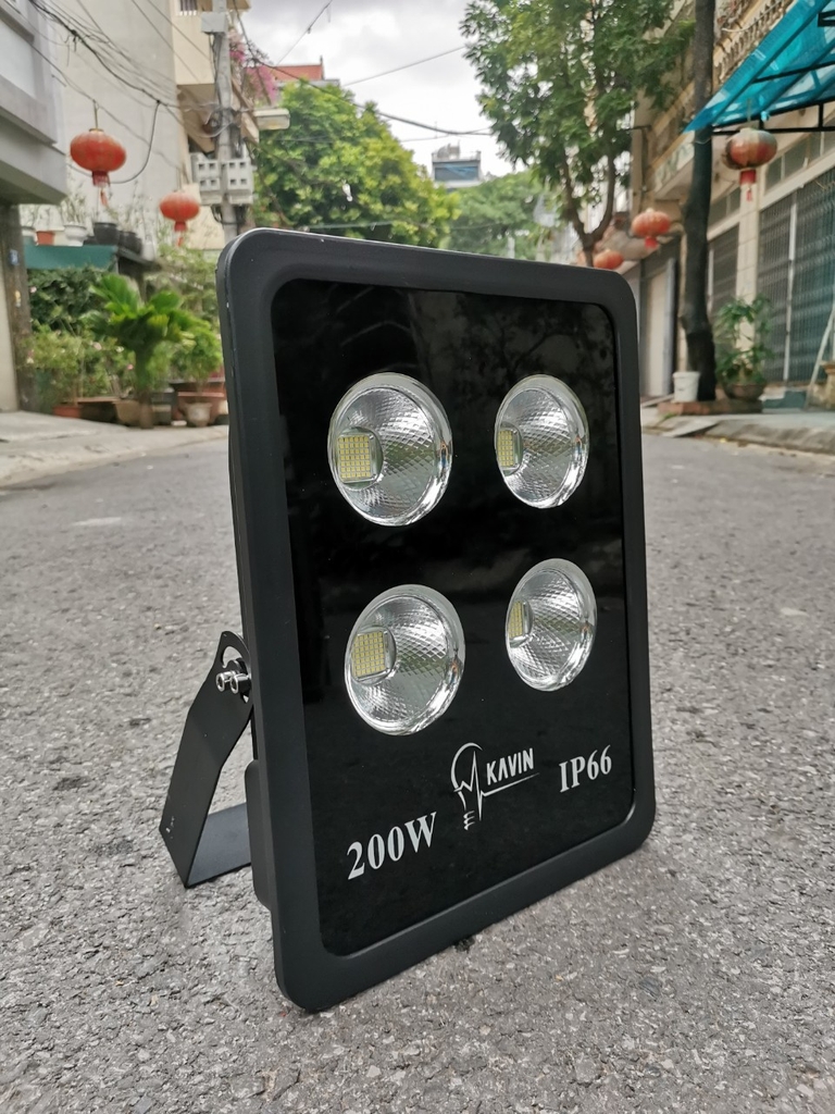 Đèn pha Led Kavin 200W pha ly KIP07 Công ty TNHH sản xuất thương mại HT ...