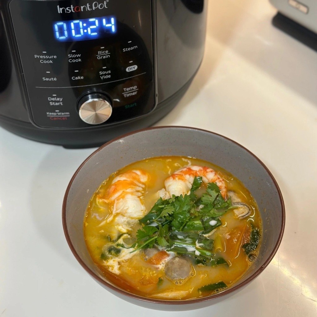 Nồi áp suất đa năng Instant Pot Essential 9 in 1 5,7L Shop Hàng Đức