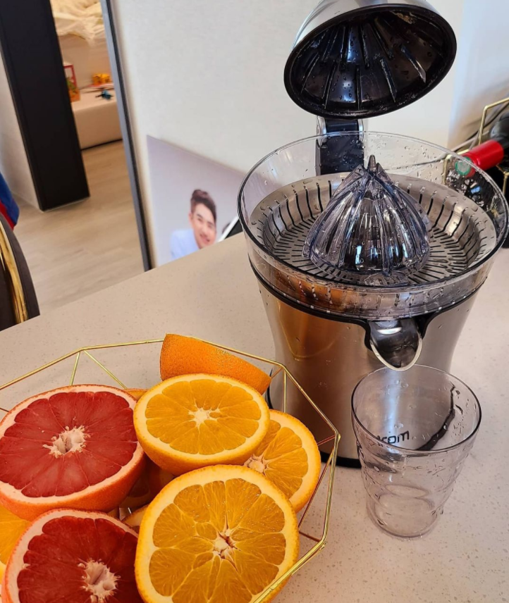 Máy vắt cam Hurom Citrus Juicer CJ-B01FSS (màu inox) Shop Hàng Đức