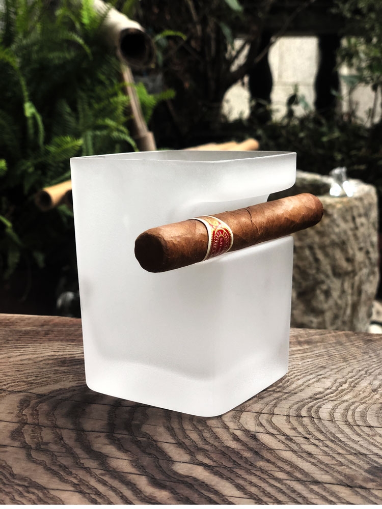 RC0011 - Cigar Rock glass barrevo.com