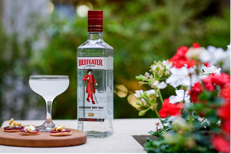 Beefeater London Dry Gin Gift Pack barrevo.com