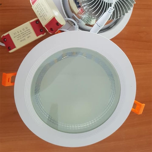 Đèn downlight âm trần 18w ánh sáng tỏa CÔNG TY TNHH XNK LCC VIỆT NAM